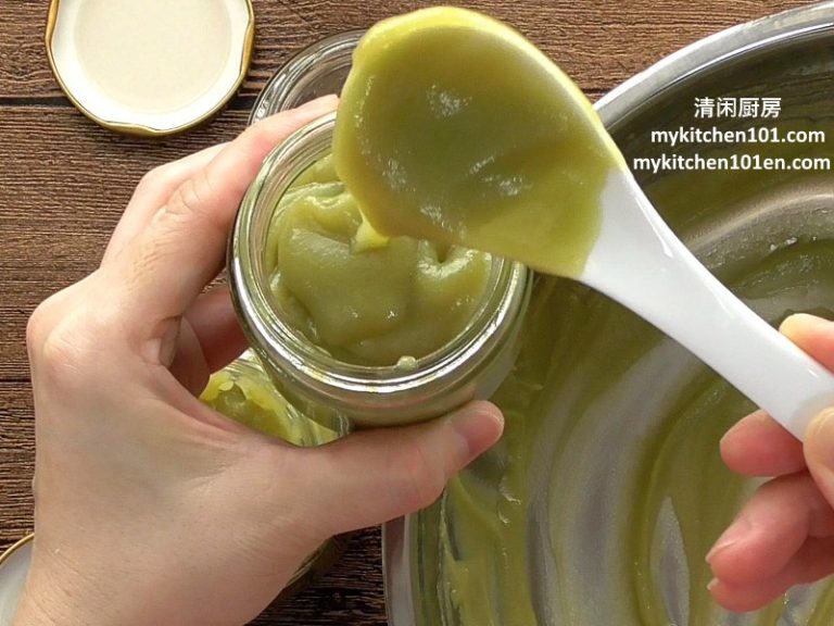 Smooth Creamy Pandan Kaya (Coconut Milk Egg Jam) - MyKitchen101en.com