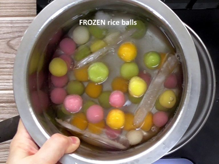 Natural 5-Colour Glutinous Rice Balls (Tang Yuan) - MyKitchen101en.com