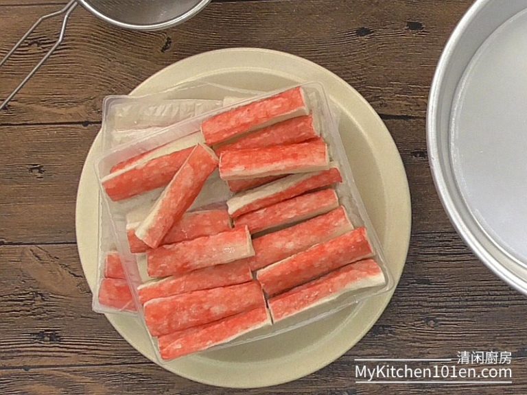 Crispy Deep-Fried Crab Sticks (Surimi) - MyKitchen101en.com