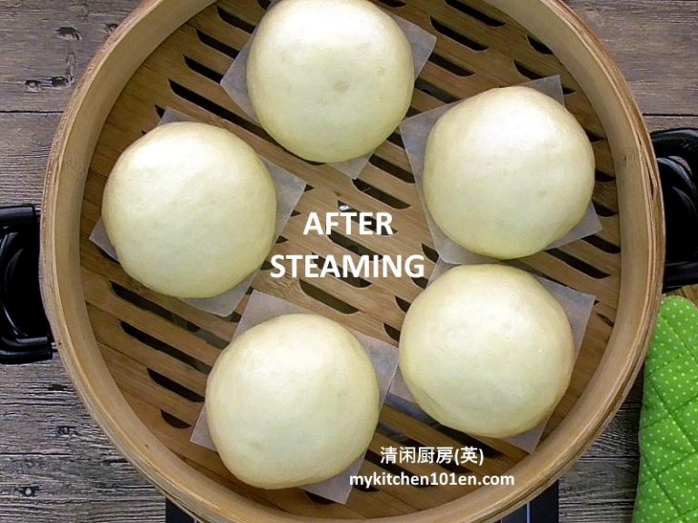 Rich & Creamy Steamed Corn Custard Pao Promises Satisfaction! (Corn ...