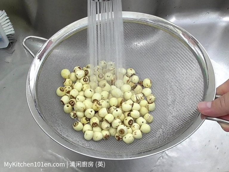 Smooth Lotus Seeds Mooncake Paste Recipe (White Lotus Paste ...