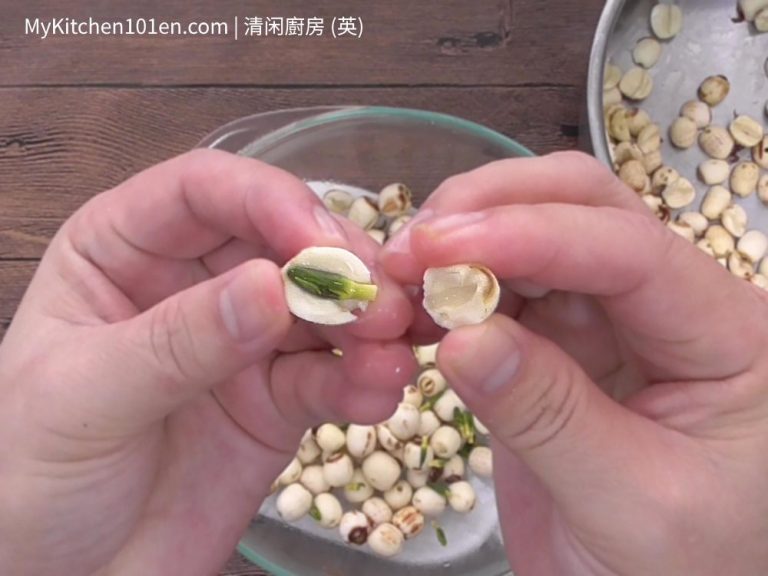 Smooth Lotus Seeds Mooncake Paste Recipe (White Lotus Paste ...