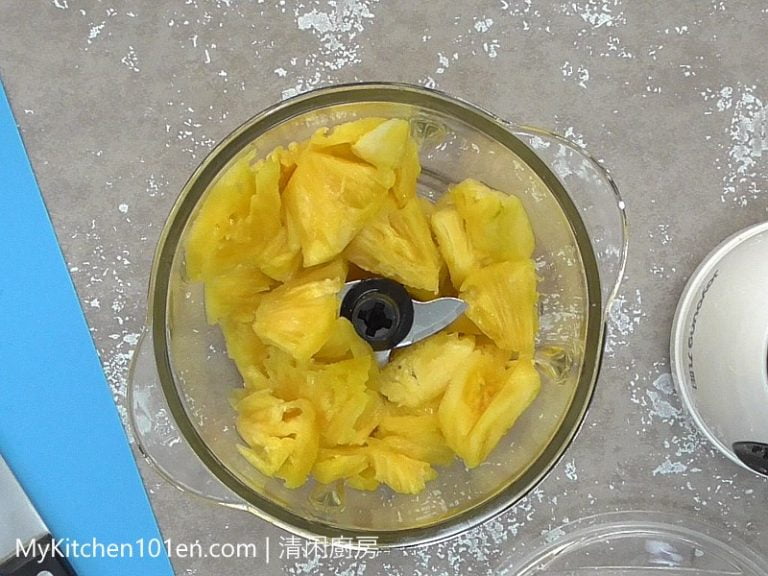 How to Make Pineapple Jam/Filling for Tart and Pie - MyKitchen101en.com