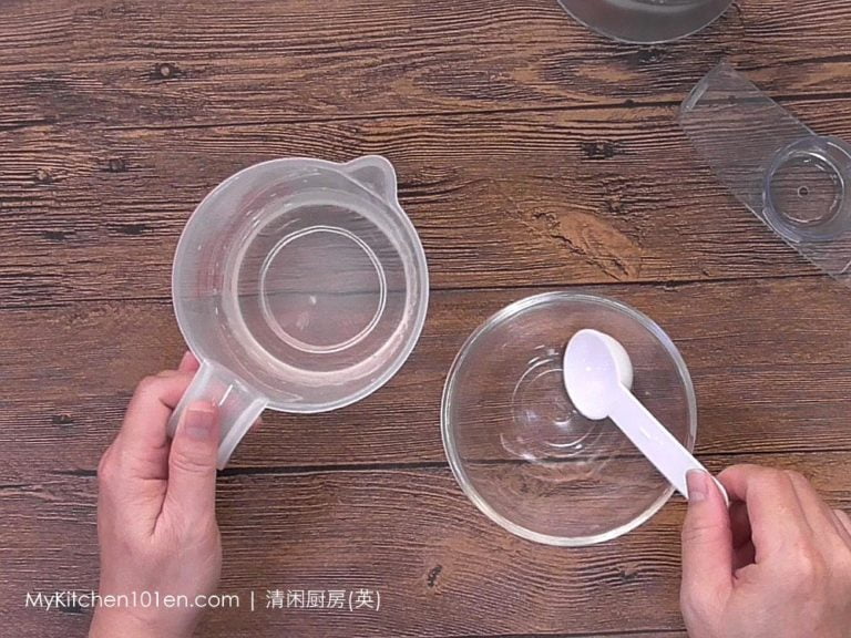 Classic Chinese Rice Cake Recipe Done the Right Way - MyKitchen101en.com