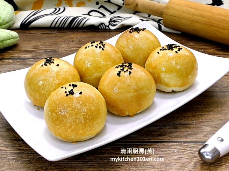 Black Sesame Flaky Salted Egg Yolk Mooncake - MyKitchen101en.com