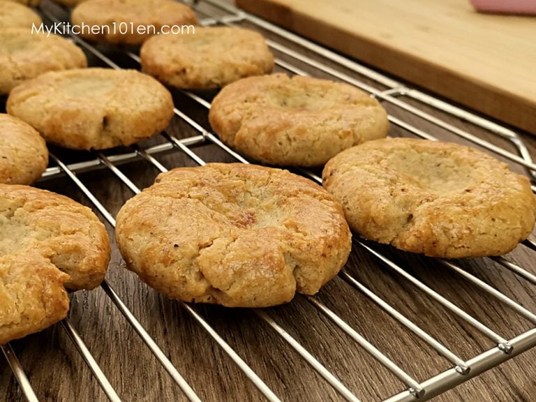 Nutty Chinese Walnut Cookies Recipe (Hup Toh Soh) - MyKitchen101en.com