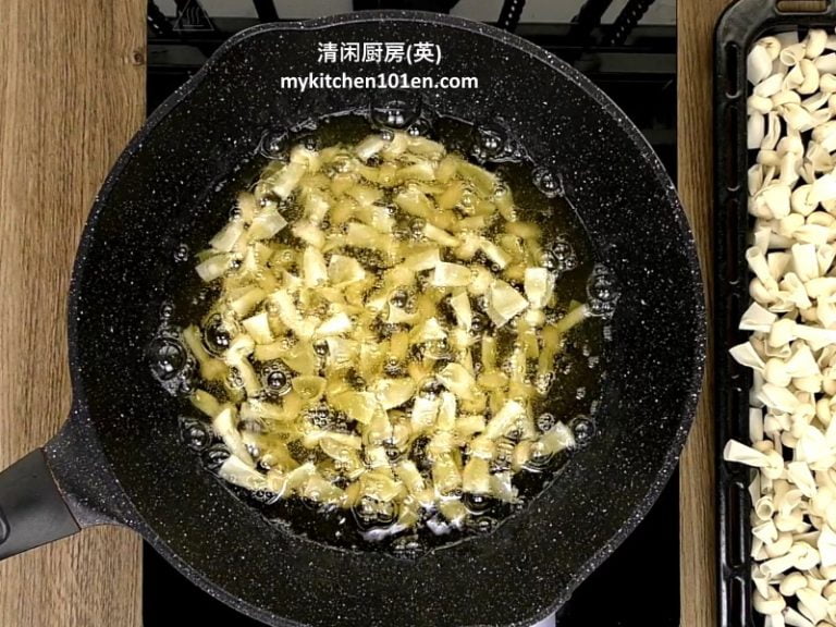 Chicken Floss Love Knot Spring Rolls (Popia Simpul Kasih ...