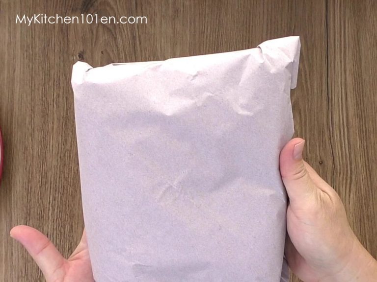 Traditional Chinese Salt Baked Chicken- Tender & Juicy - MyKitchen101en.com