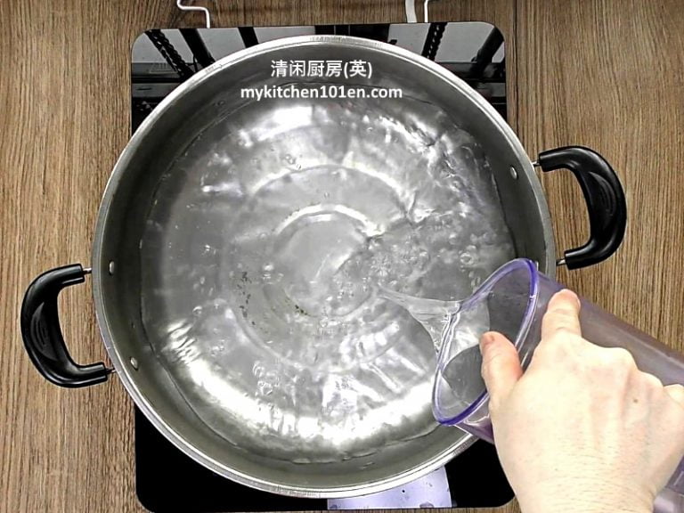 Spiral Pandan Mantou: Master the Art of Delicious, Eye-Catching Buns ...