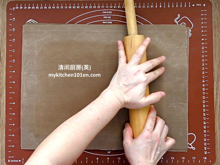 Spiral Pandan Mantou: Master the Art of Delicious, Eye-Catching Buns ...