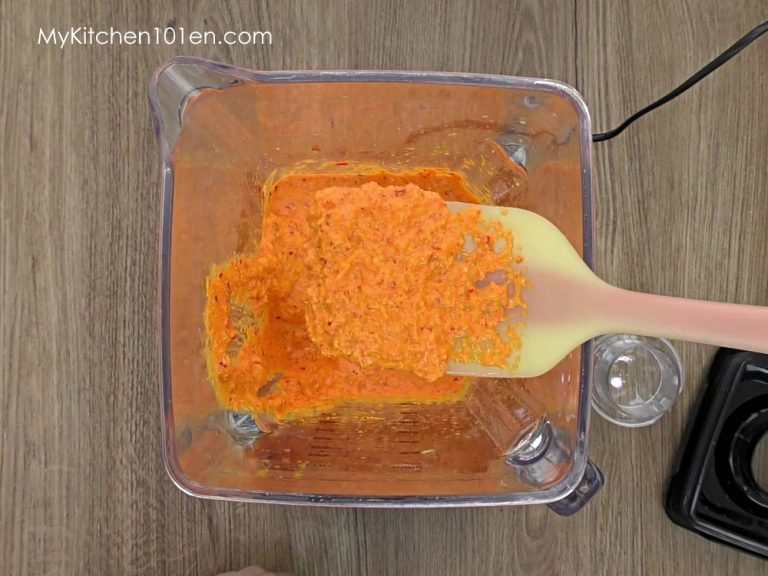 Traditional Peranakan Style Nyonya Acar Recipe - MyKitchen101en.com