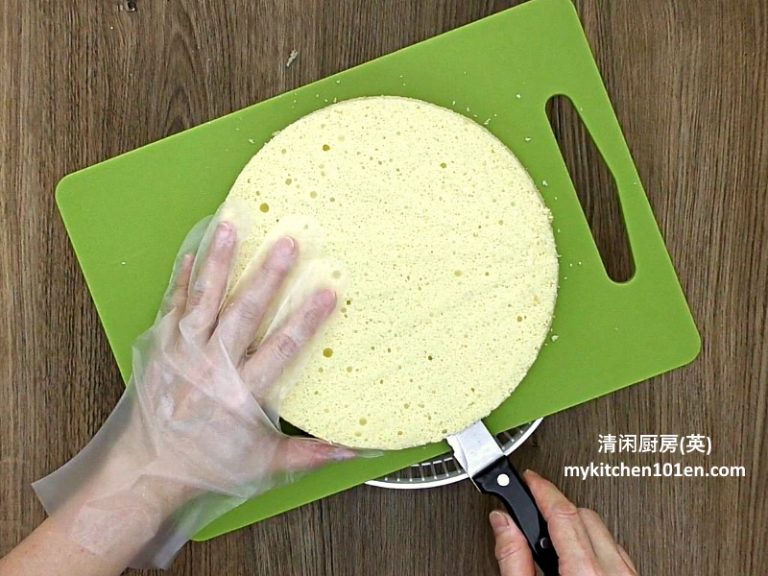 Taro Layer Cake (Yam Layer Cake)-No Artificial Flavouring or Colouring ...