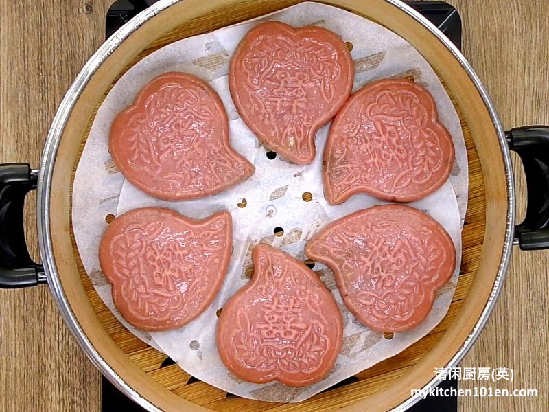 Teochew Red Peach Kuih/Png Kuih (with Natural Red Colouring ...