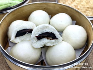 Soft Fluffy Tau Sa Pao/Red Bean Pao (Chinese Steamed Bun)-with Homemade ...