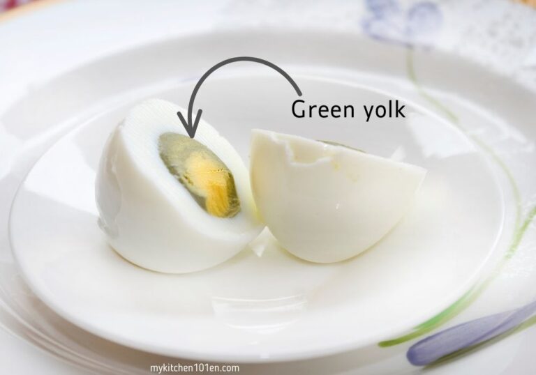 How to Cook Hard-Boiled Eggs Perfectly - MyKitchen101en.com
